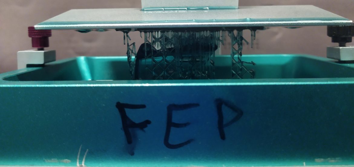 Film FEP vs. PFA testé pour l'impression 3D en résine | Liqcreate